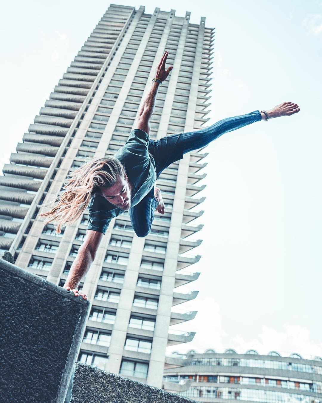 How I Stay Strong and Explosive Despite Hunger and Broken Bones — MO ...